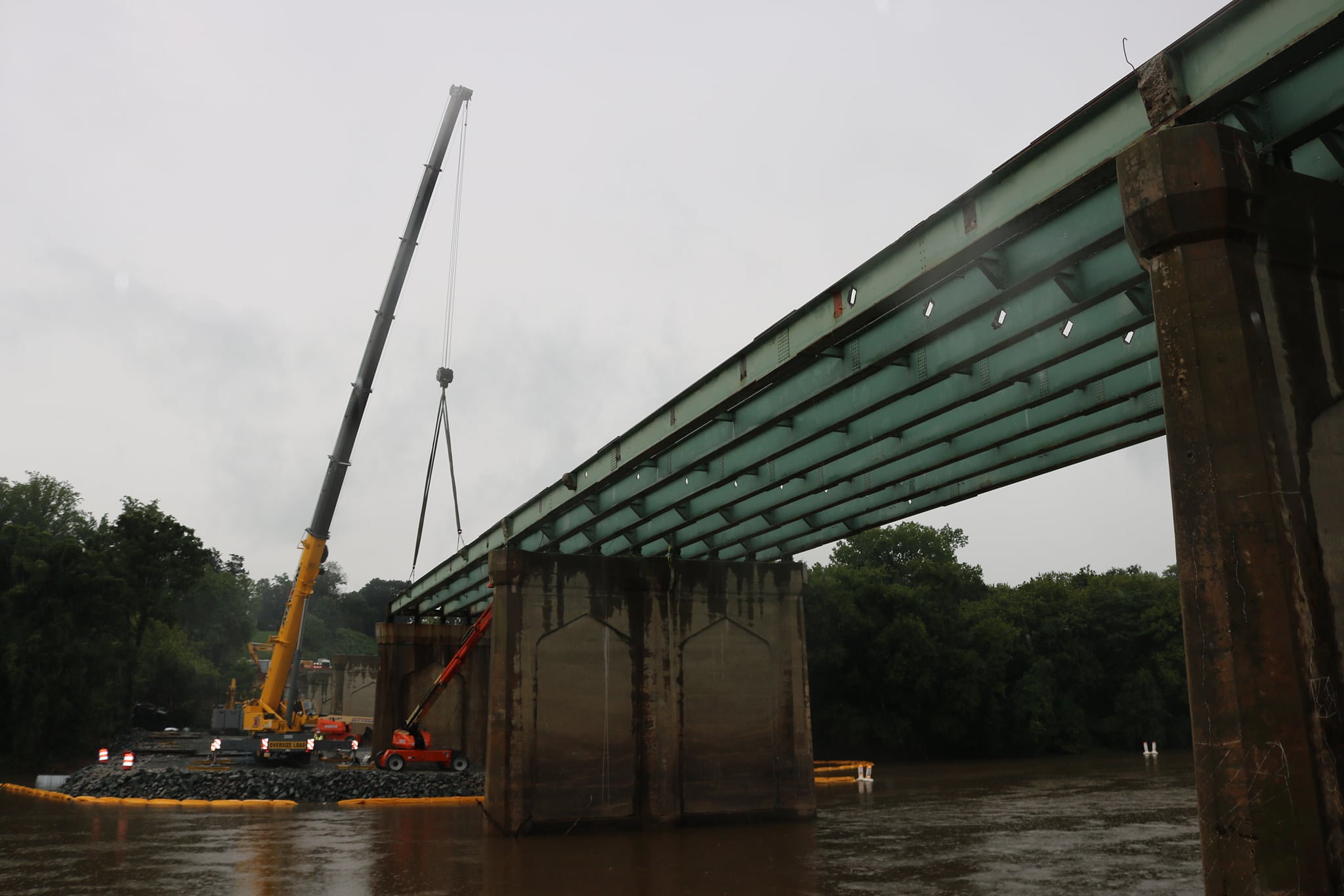 Chatham Bridge beams coming off - Fredericksburg Free Press