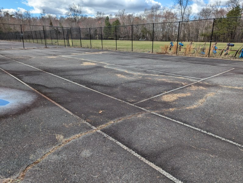 RODNEY THOMPSON TENNIS 4 - Fredericksburg Free Press