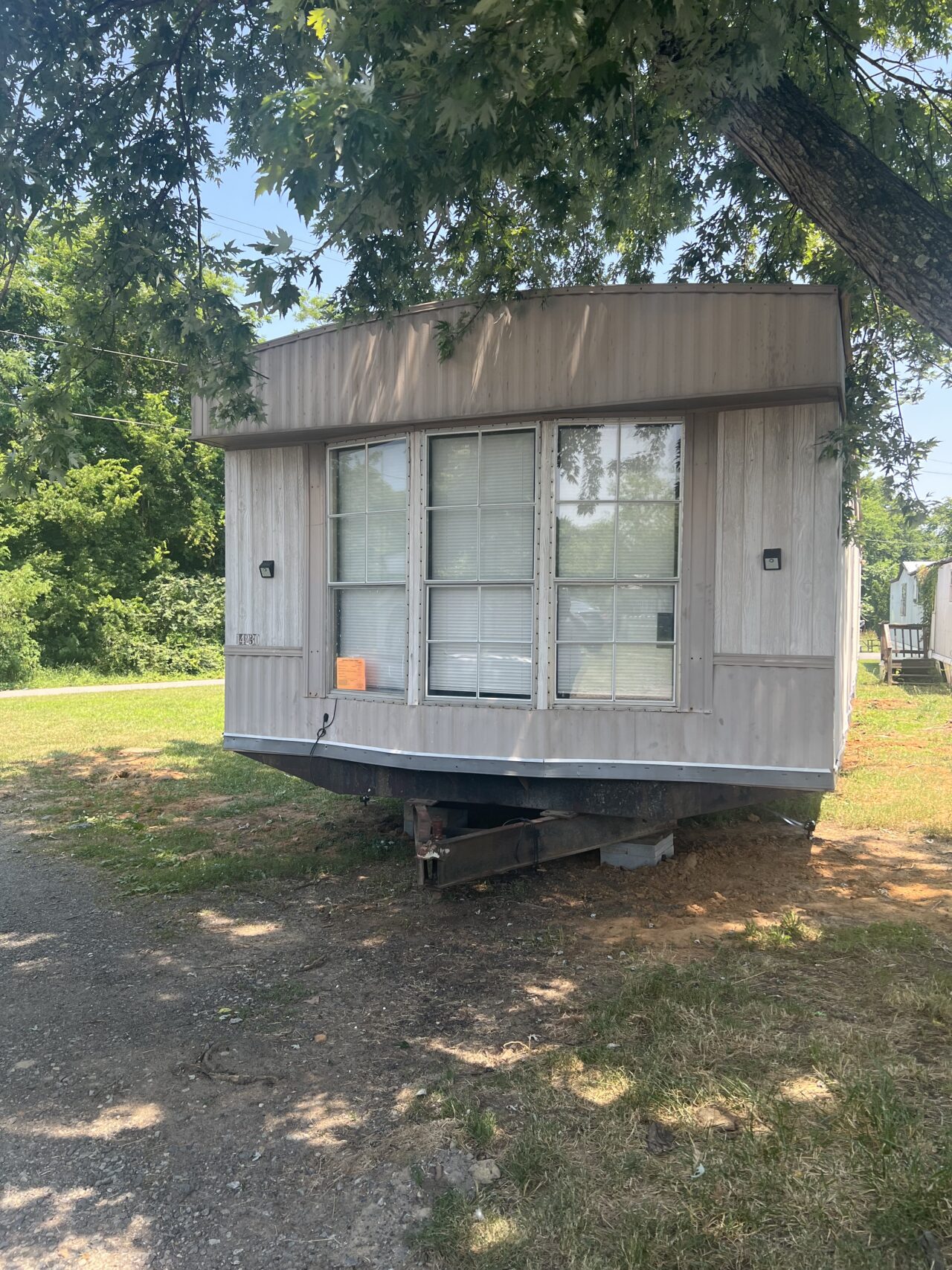 'A crushing feeling': Bowling Green mobile home park residents met with ...