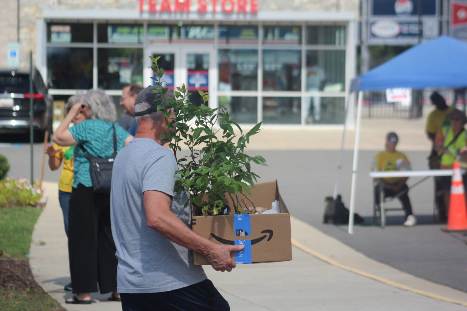 PHOTOS: Thousands of native plants find new homes at Tree ...
